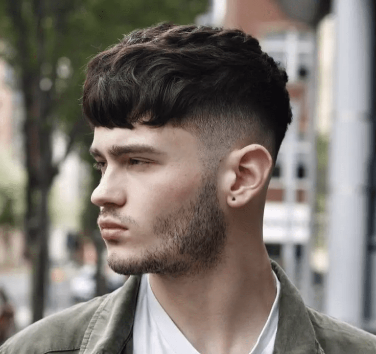 10 Men’s middle part haircut / Hairstyle – Ultimate Guide - 2025