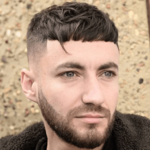 Dark Caesar Haircut: Low-Maintenance Style - 2025